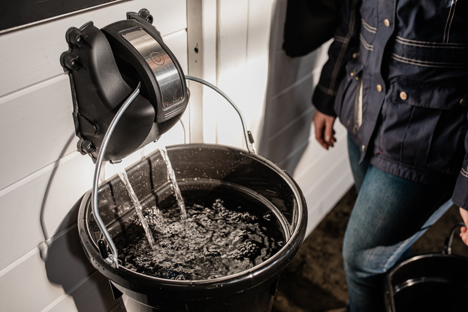 Cascada Automatic Horse Waterer